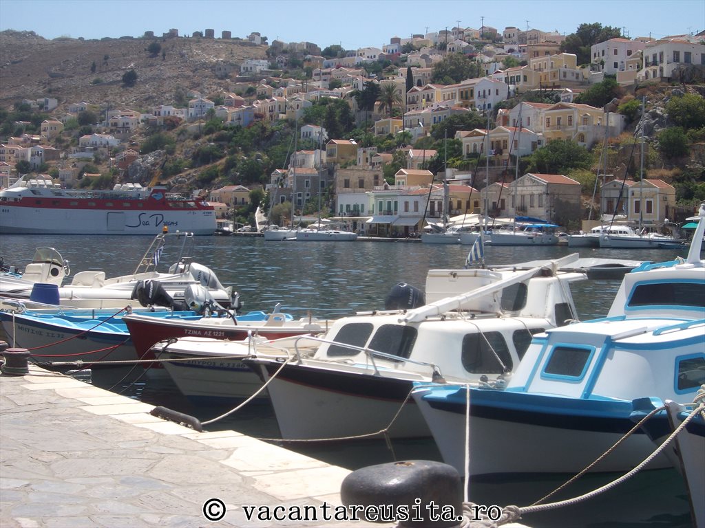 Insula Symi, o perla a Greciei - Vacanță Reușită